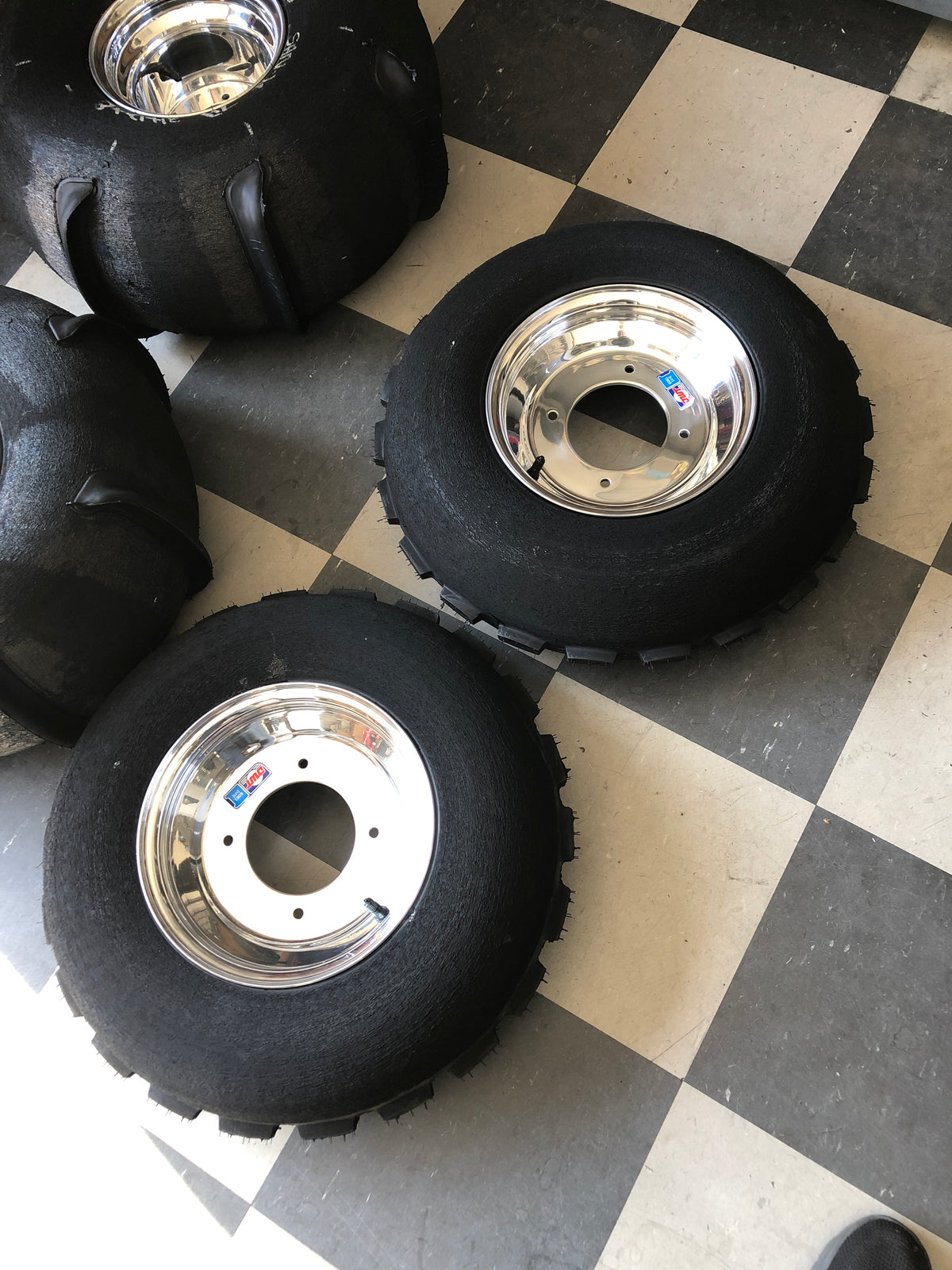 Skat-Trak Front Mohawk Tire & DWT Wheel Combo — Sandtoyz Unlimited